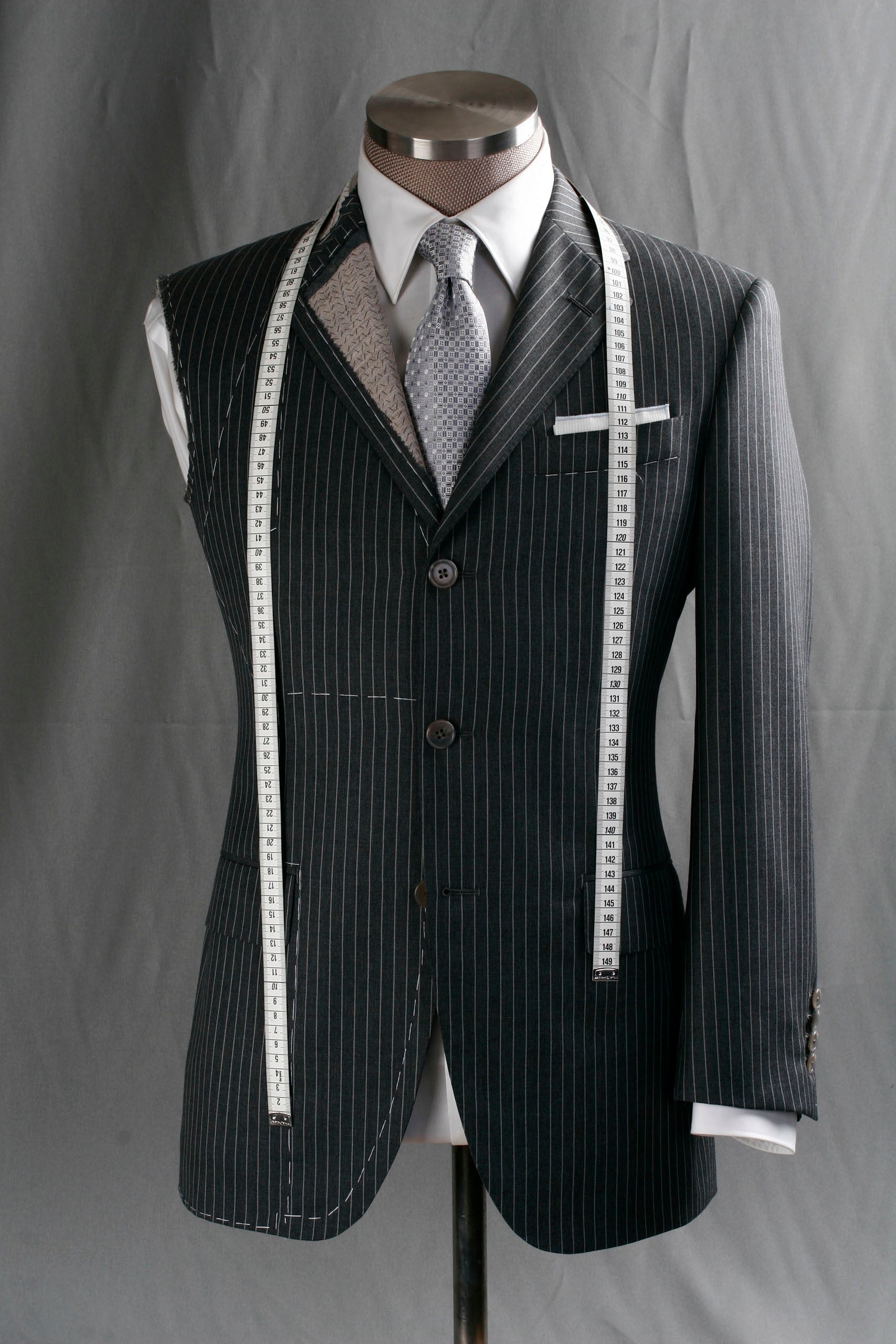 Essential Knowledge for Suit Buyers – StudioSuits